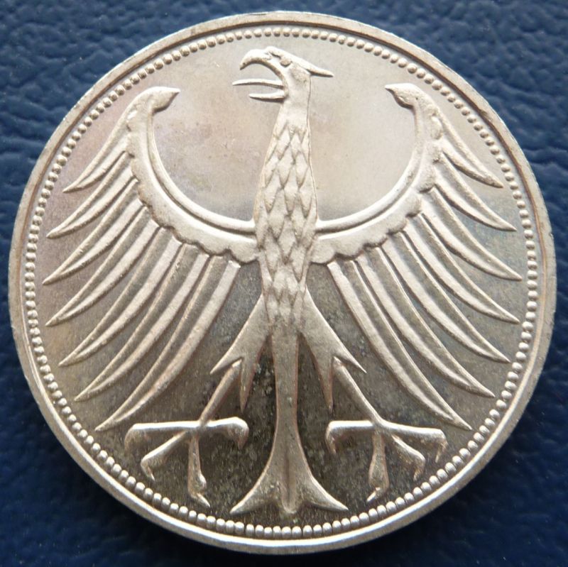 Der Artikel mit der oldthing-id 21244469 ist aktuell ausverkauft.
