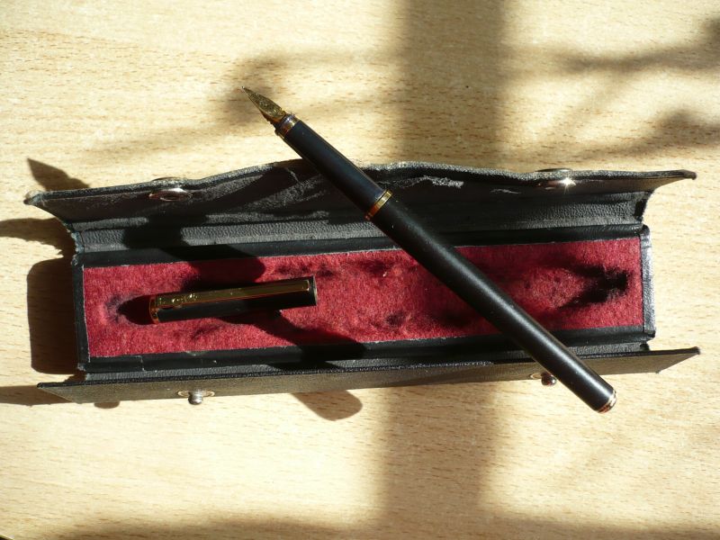 Alter Parker-Füller mit Goldfeder (585er) (332) Nr. OID: 27930670 ...