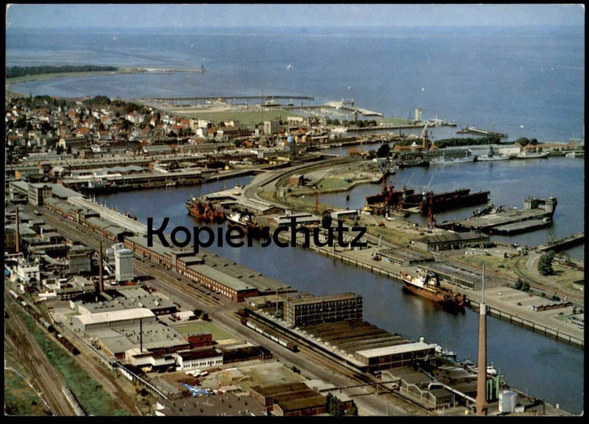 ÄLTERE POSTKARTE CUXHAVEN BLICK ÜBER DIE HÄFEN HAFEN ANLAGEN ...
