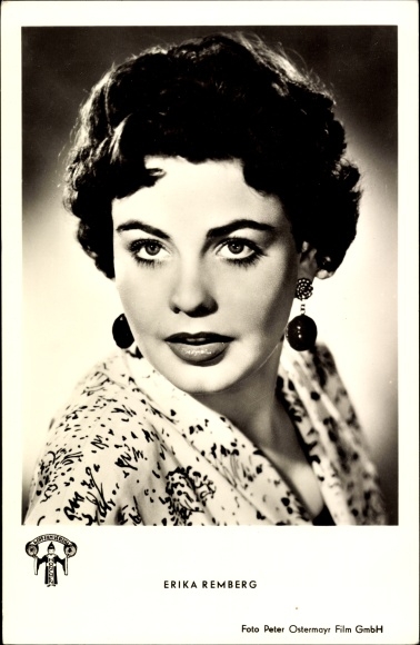 Ak Schauspielerin Erika Remberg, Portrait, Film Schloss Hubertus Nr ...