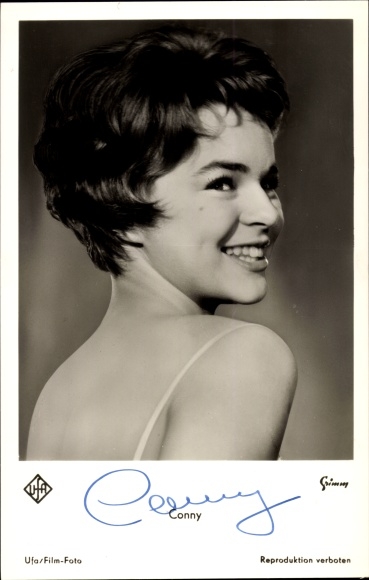 Ak Sängerin und Schauspielerin Cornelia Froboess, Conny, Portrait ...