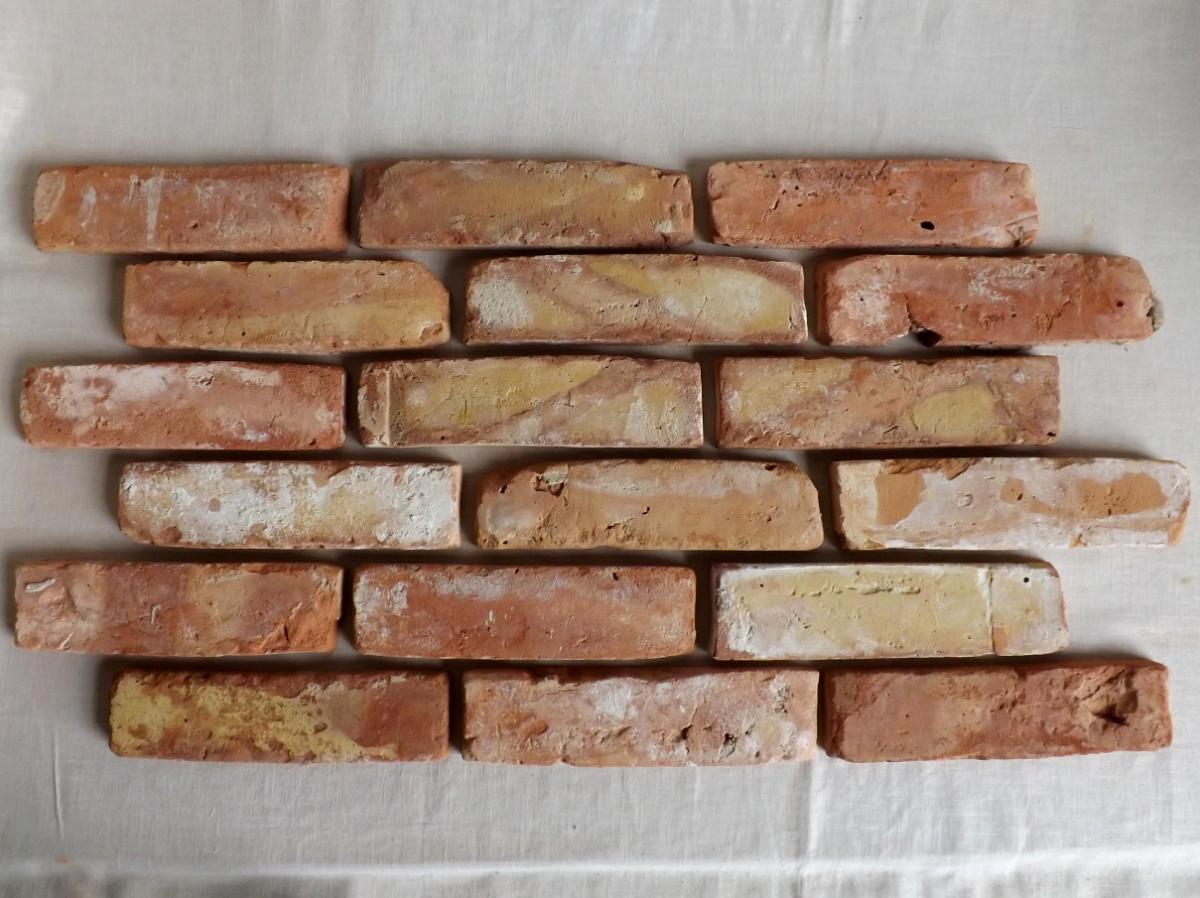 Klassisch rote Loft Ziegel Verblendsteine Klinkerriemchen original ...