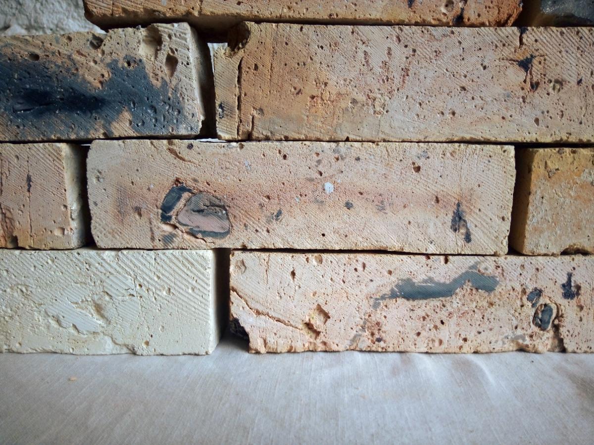 Beige gelbe Naturstein Optik Verblender Klinker Ziegel Riemchen Bricks ...