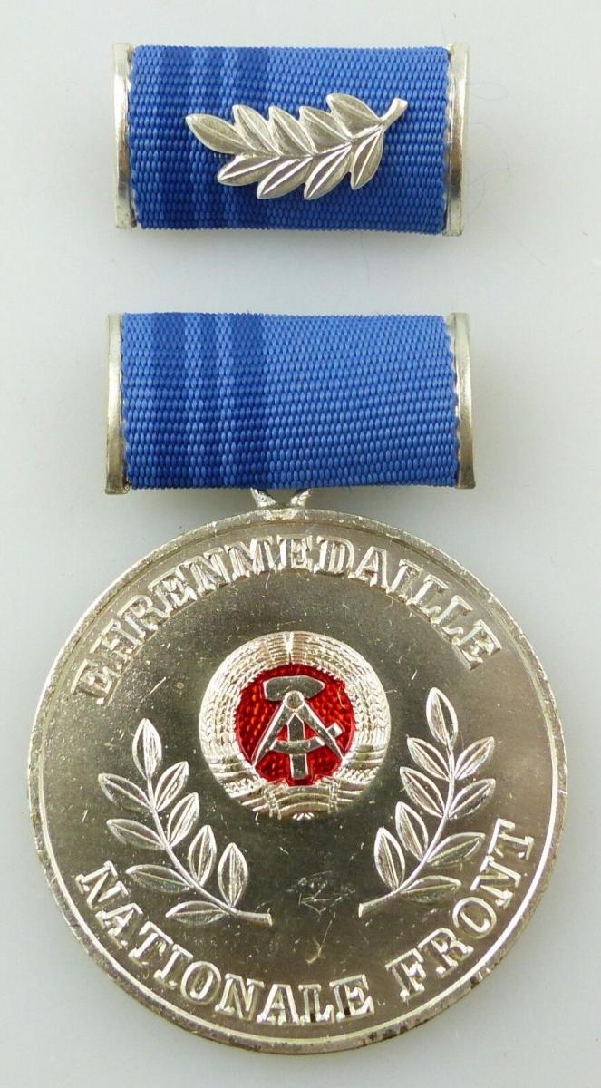 Ehrenmedaille Nationale Front DDR silberfarben, Orden3362 Nr ...