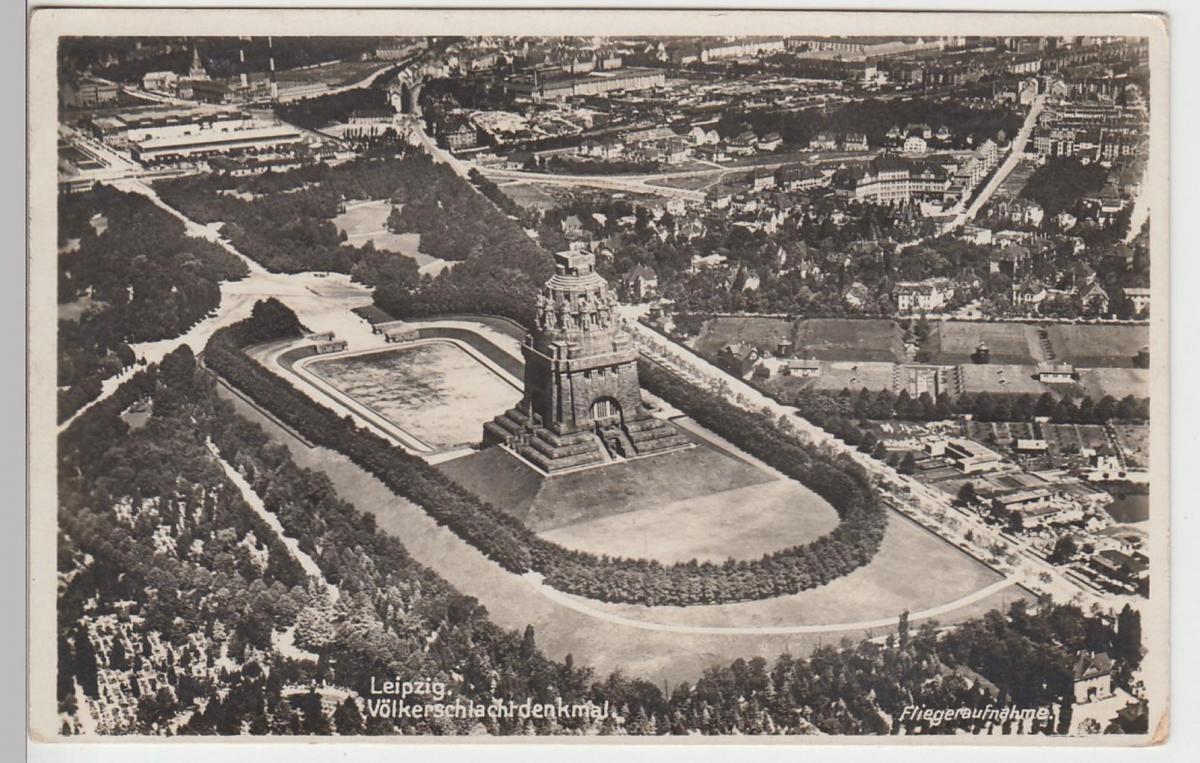(84308) Foto AK Leipzig, Völkerschlachtdenkmal, Luftbild 1933 Nr ...