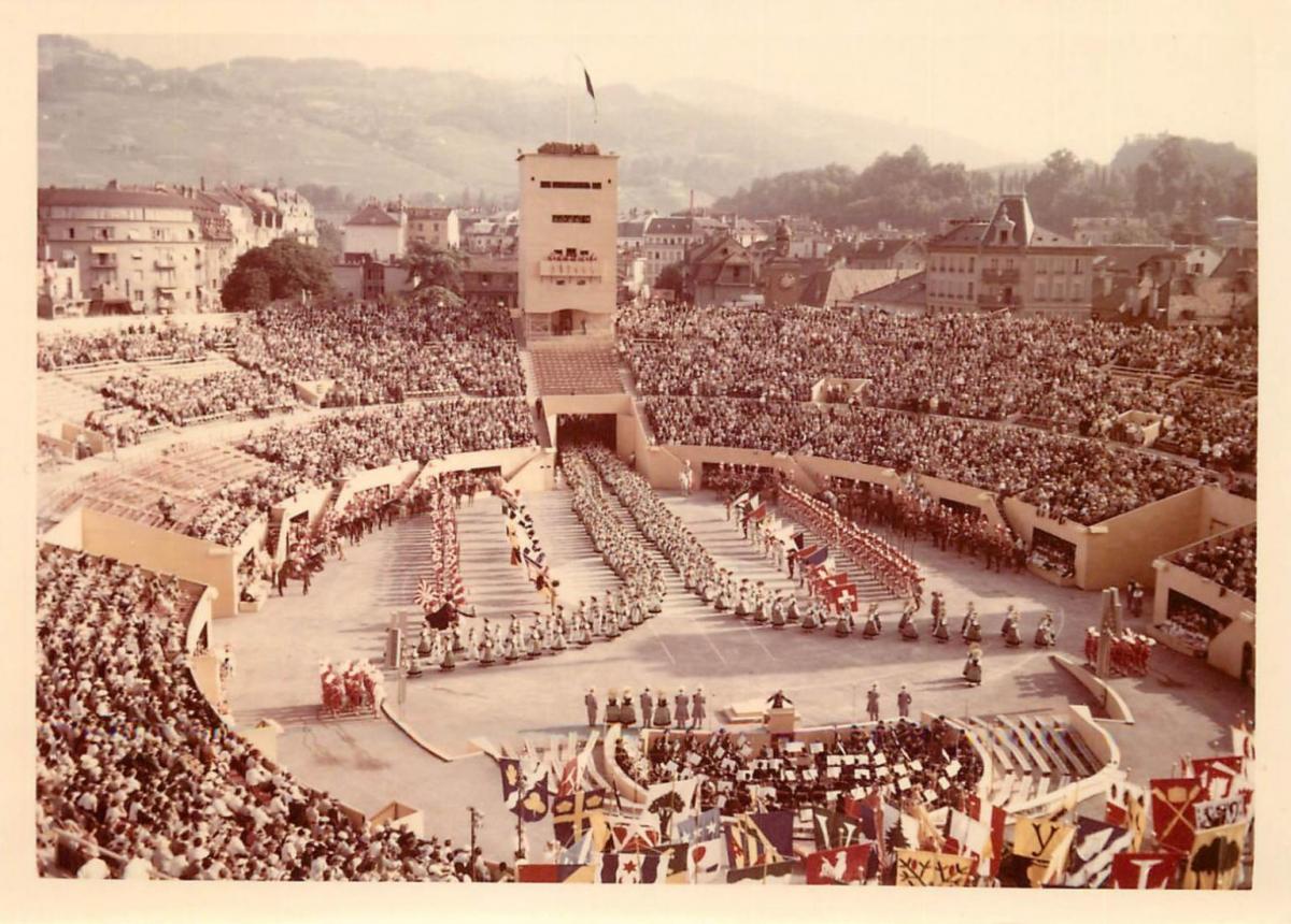 Switzerland stadium parade assembly.. | Ansichtskarten günstig