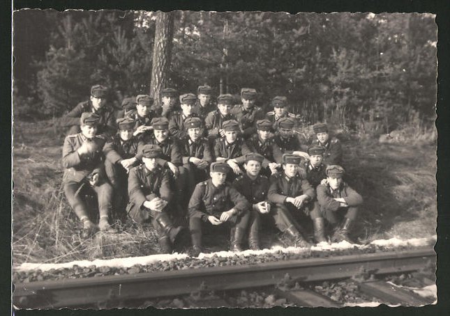 Der Artikel mit der oldthing-id 28300545 ist aktuell ausverkauft.