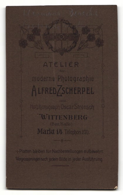 Fotografie Alfred Zscherpel, Wittenberg, Portrait Herr mit ...
