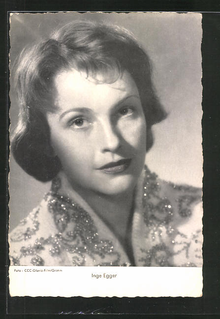 AK Schauspielerin Inge Egger mit mittellangen Haaren, Geb. 1926 Nr ...