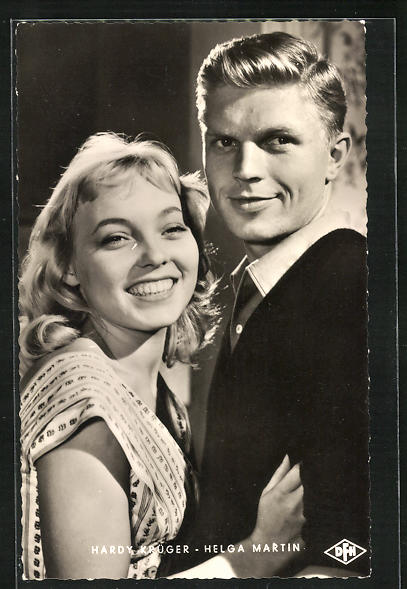 AK Schauspieler Hardy Krüger und Helga Martin im Film Banktresor 713 Nr ...