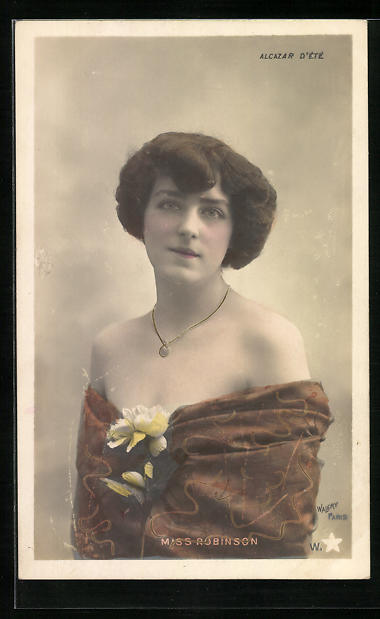 AK Schauspielerin Miss Robinson mit nackter Schulter und toller Frisur porträtiert Nr. 11376036 ...