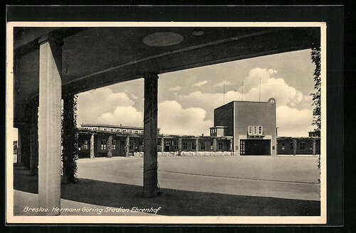 AK Breslau, Hermann-Göring-Stadion, Ehrenhof Nr. 11487910 - oldthing ...