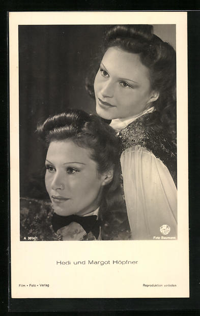 AK Schauspielerinnen Hedi und Margot Höpfner bei einem gemeinsamen ...