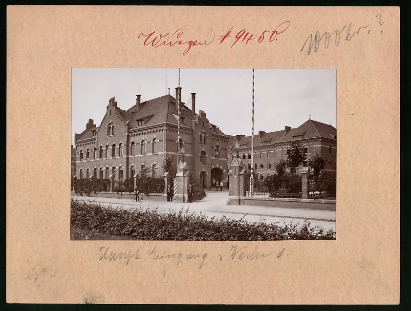 Der Artikel mit der oldthing-id 44180221 ist aktuell ausverkauft.