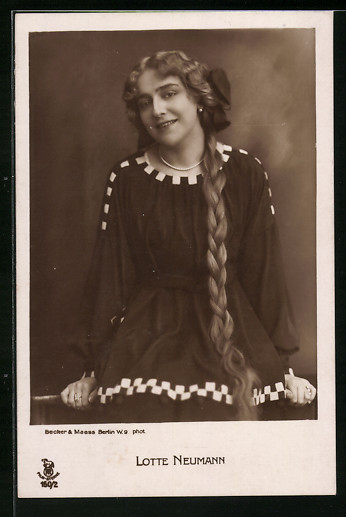 AK Schauspielerin Lotte Neumann in Lolitapose Nr. 11663195 - oldthing ...