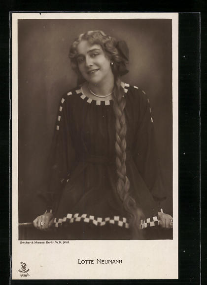 AK Schauspielerin Lotte Neumann mit sympathischem Lächeln Nr. 11778594 ...