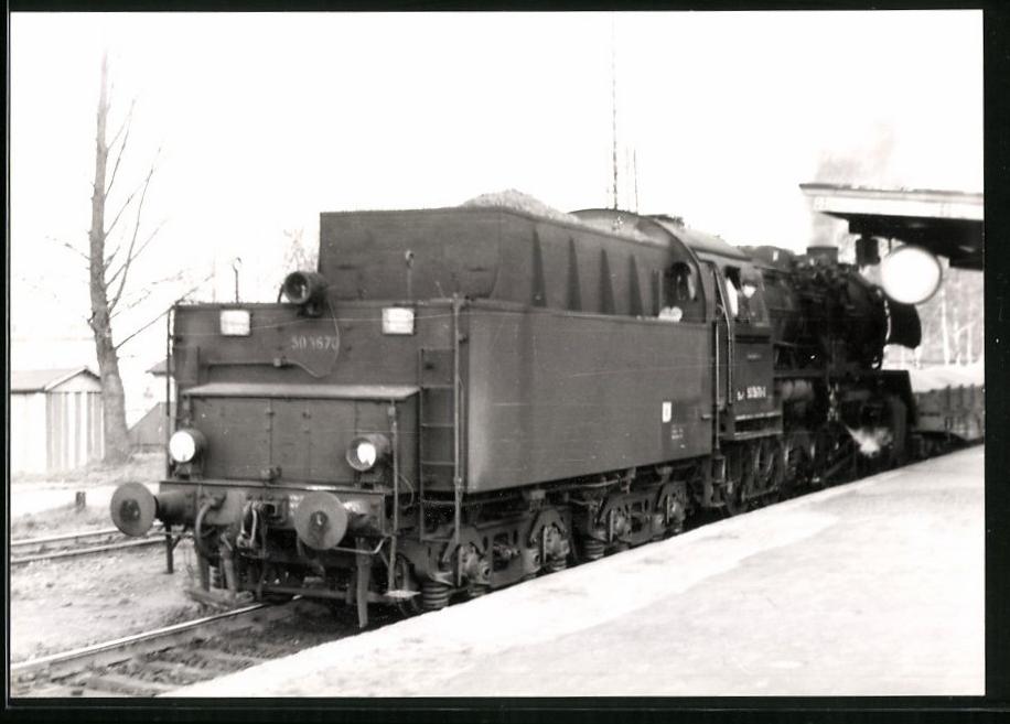 Fotografie Eisenbahn, Deutsche Reichsbahn DDR, Tender-Lokomotive, Dampflok Nr. 50 3670-2 im ...