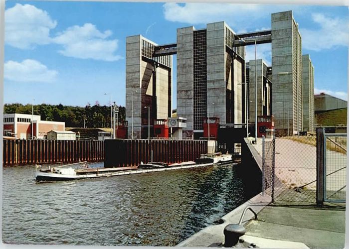 Scharnebeck Lueneburg Scharnebeck Elbe Seiten Kanal Schiffshebewerk ...