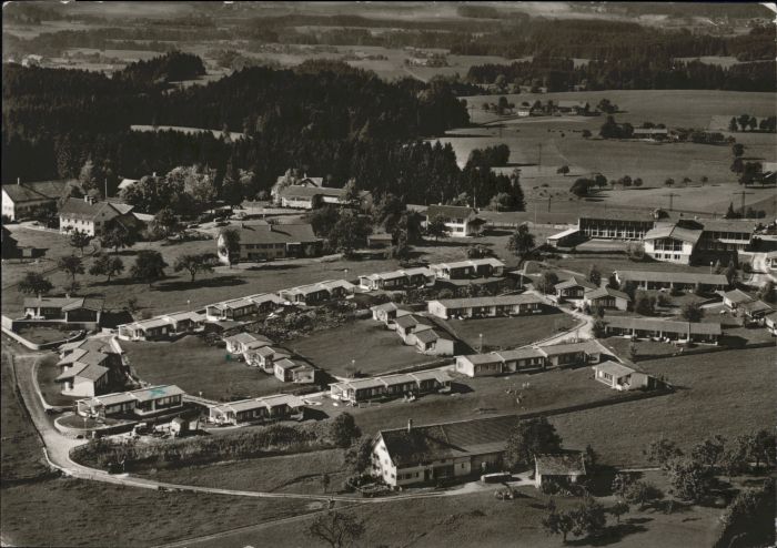 Lindenberg Allgaeu Lindenberg Allgaeu Familienferiendorf Nadenberg ...