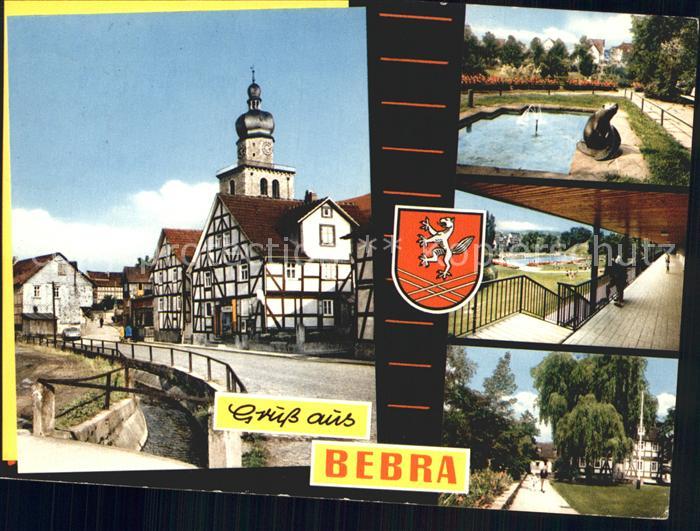 AK / Ansichtskarte Bebra Ortspartie Fachwerkhaus Skulptur Freibad ...