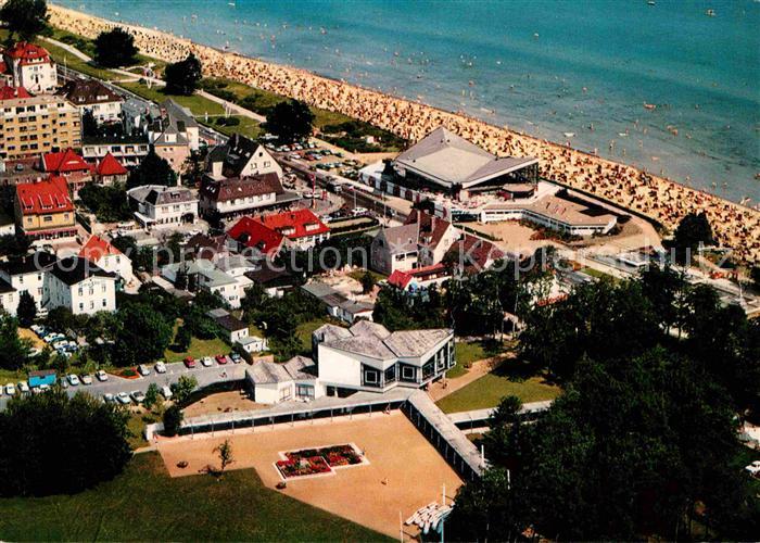 AK / Ansichtskarte Scharbeutz Ostseebad Fliegeraufnahme Strand Kat ...