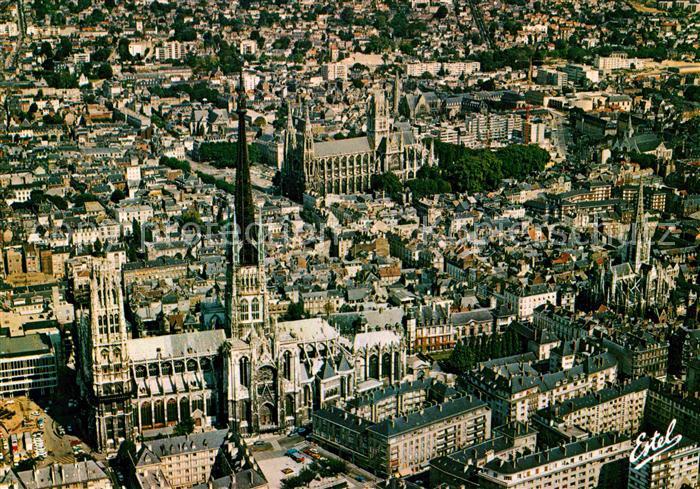 AK / Ansichtskarte Rouen Vue aerienne Cathedrale Notre Dame Eglise ...