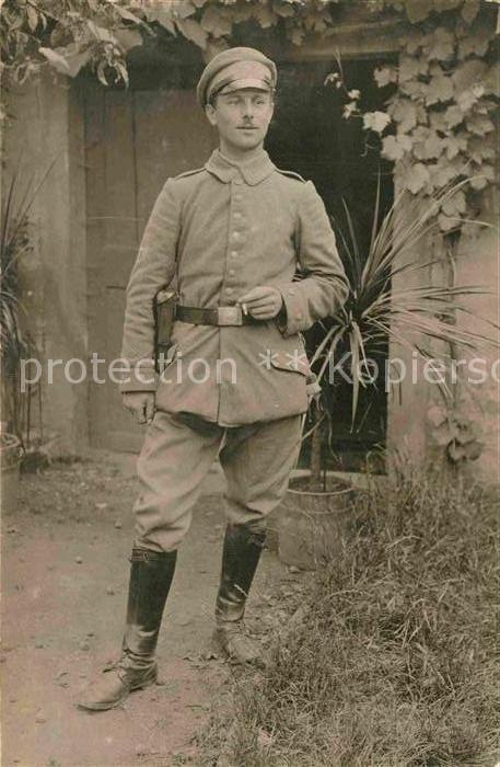AK / Ansichtskarte Militaria WK1 Feldartillerie Regiment Soldat Uniform ...