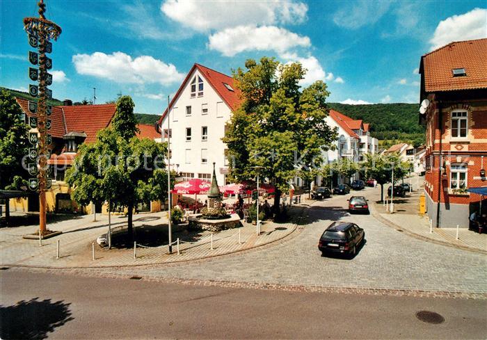 AK / Ansichtskarte Oberkochen Kirche Rathaus Brunnen Oberkochen Nr ...