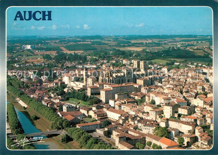 AK / Ansichtskarte Auch_Gers La ville haute la Cathedrale Sainte Marie ...