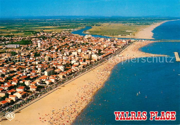 AK / Ansichtskarte Valras Plage Vue aerienne sur la ville et la plage ...