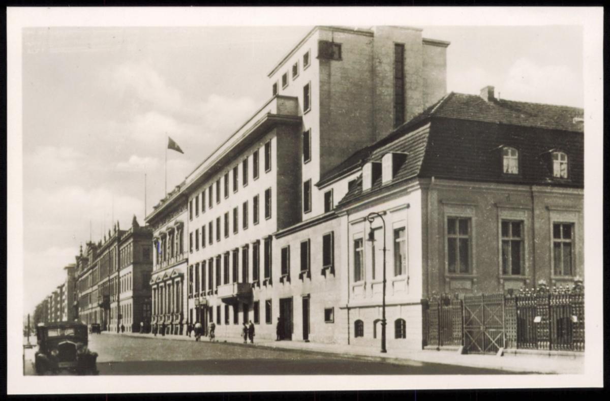 Berlin Die Reichskanzlei vor und nach der Zerstörung 1937|1945 Fotos Nr ...